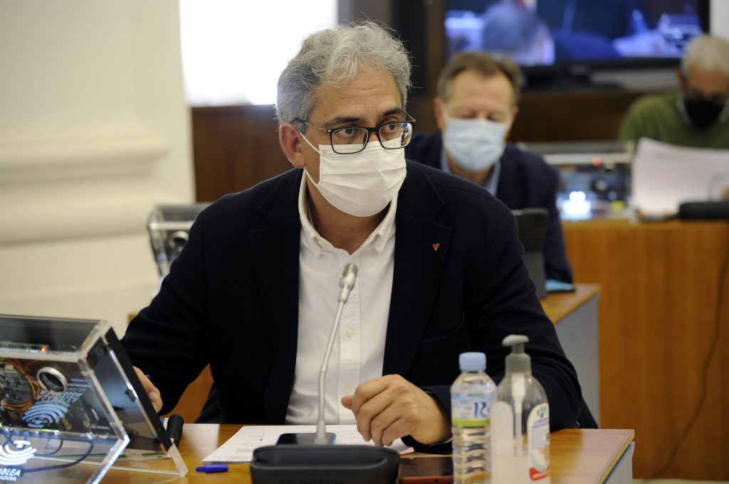 Aprobada la propuesta de Unidas por Extremadura para adoptar una serie ...