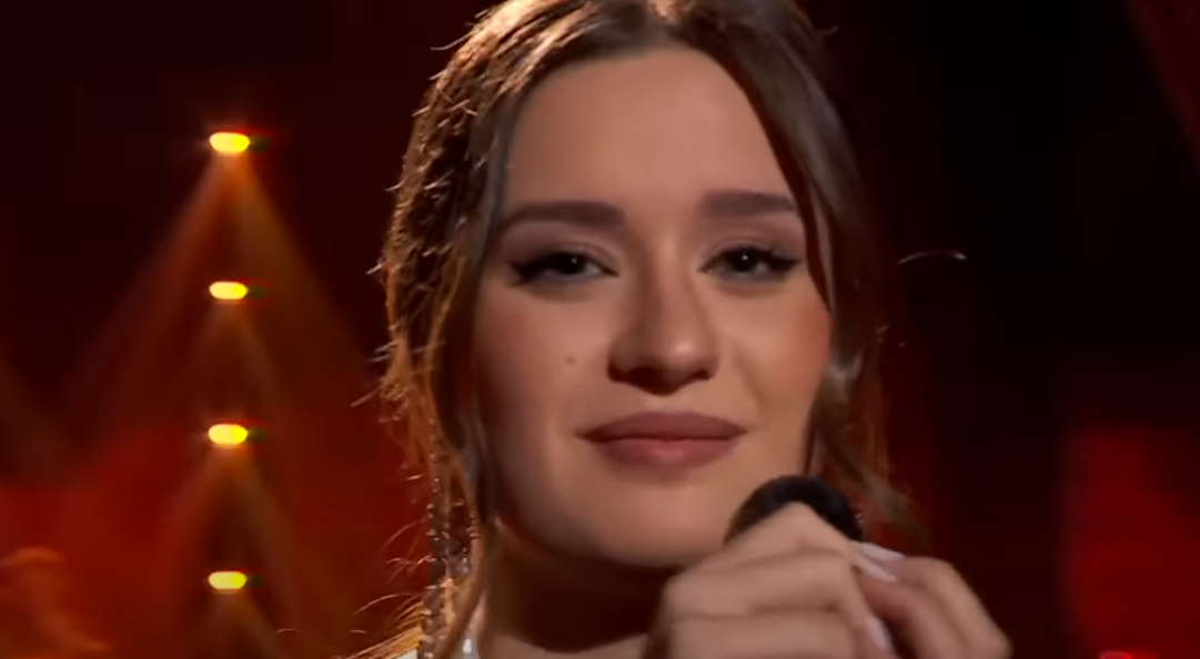 Elsa Tortonda, cantante de Villafranca de los Barros, se convierte en ...